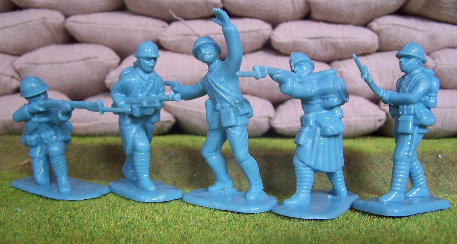 WWII Plastic Toy Soldiers: Armies In Plastic - Toy Soldiers