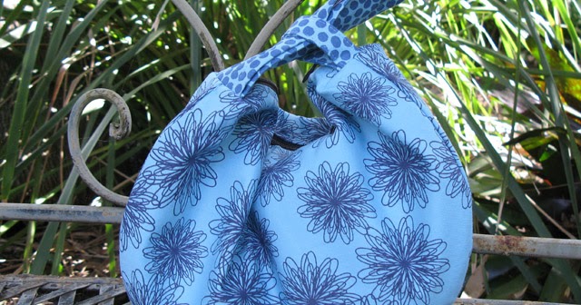 Threading My Way: Retro Reticule ~ New Bag Pattern