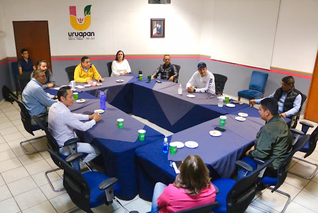 Autoridades Municipales y de Salud coordinan recepción de 42 uruapenses ... Autoridades Municipales y de Salud coordinan recepción de 42 uruapenses ...