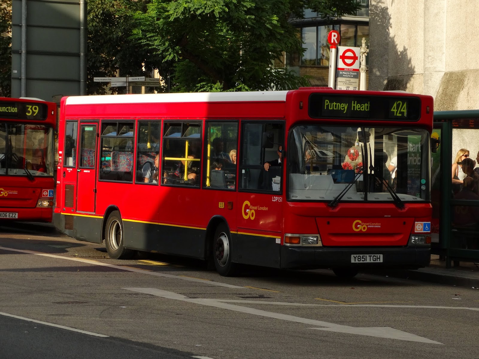 London Connected: Gallery: Routes 401-499