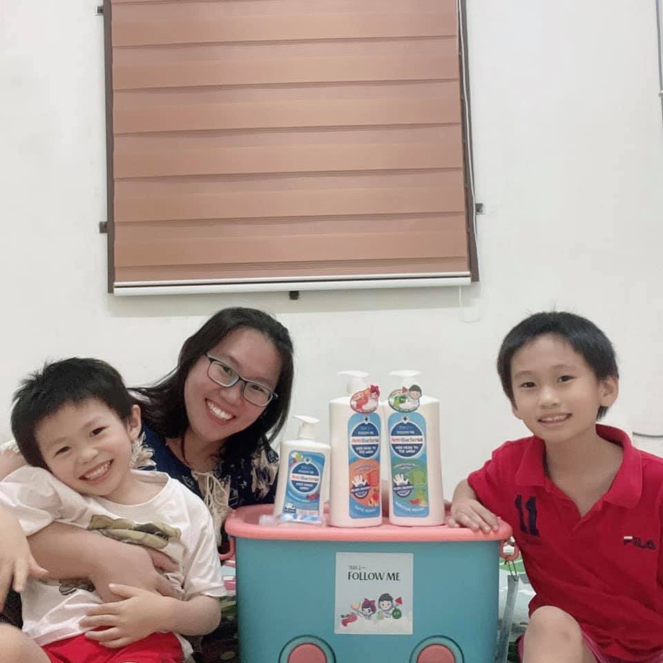 Safe And Gentle Follow Me Anti-Bacterial Kids Range | Head to Toe Wash ...