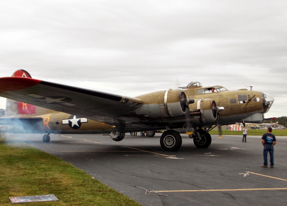 Lagniappe's Lair: B-17G Walk-Around