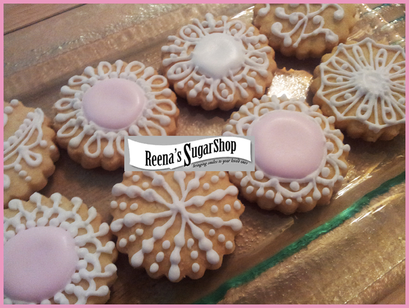 ReenaSugarShop: Brooch Fancy Sugar Cookies