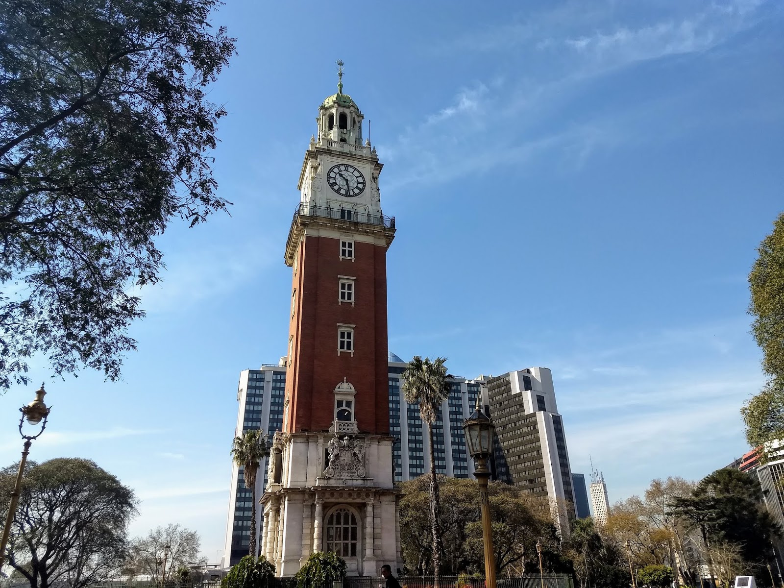VIAJERO RODANTE: Torre Monumental, Retiro, Buenos Aires
