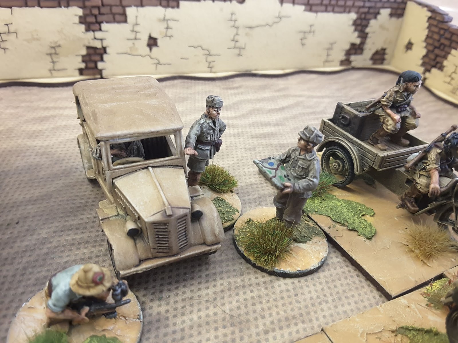 Yarkshire Gamer: Troops on Parade - 28mm Italian Desert Force