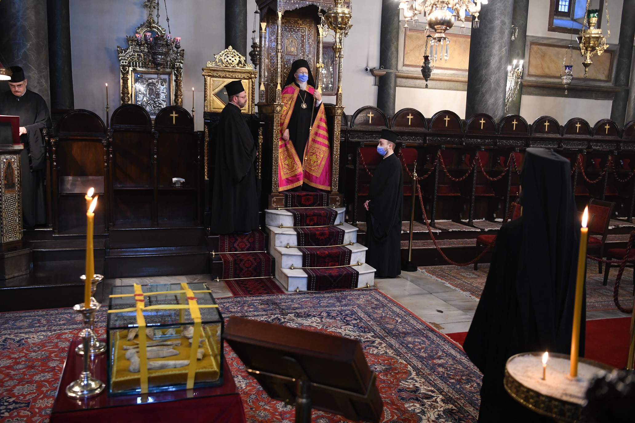 ΦΩΣ ΦΑΝΑΡΙΟΥ: ΠΑΤΡΙΑΡΧΙΚΗ ΧΟΡΟΣΤΑΣΙΑ ΣΤΟΝ ΕΣΠΕΡΙΝΟ ΤΗΣ ΕΟΡΤΗΣ ΤΟΥ ΑΓΙΟΥ ...