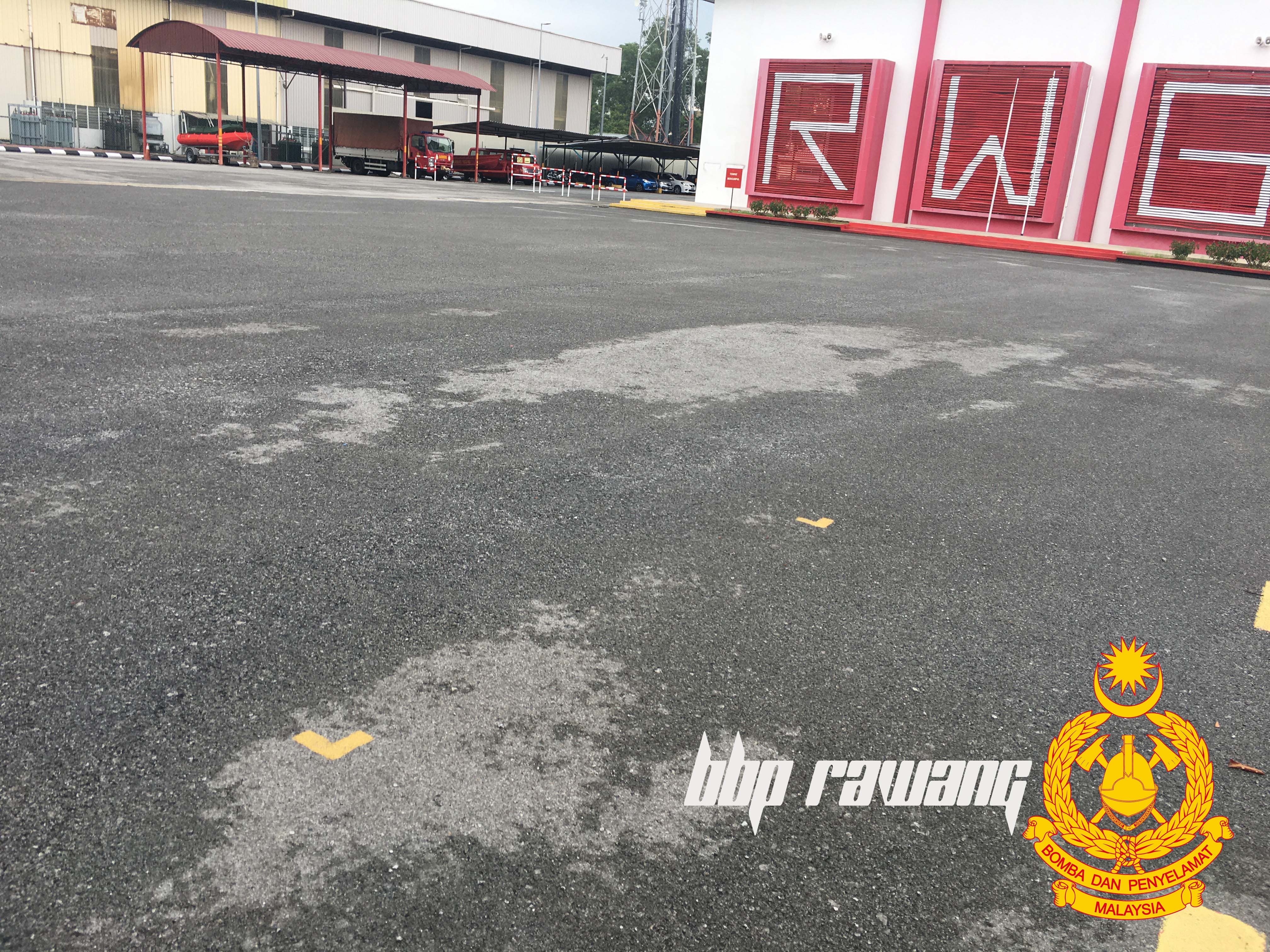 PADANG KAWAD ~ BALAI BOMBA DAN PENYELAMAT RAWANG