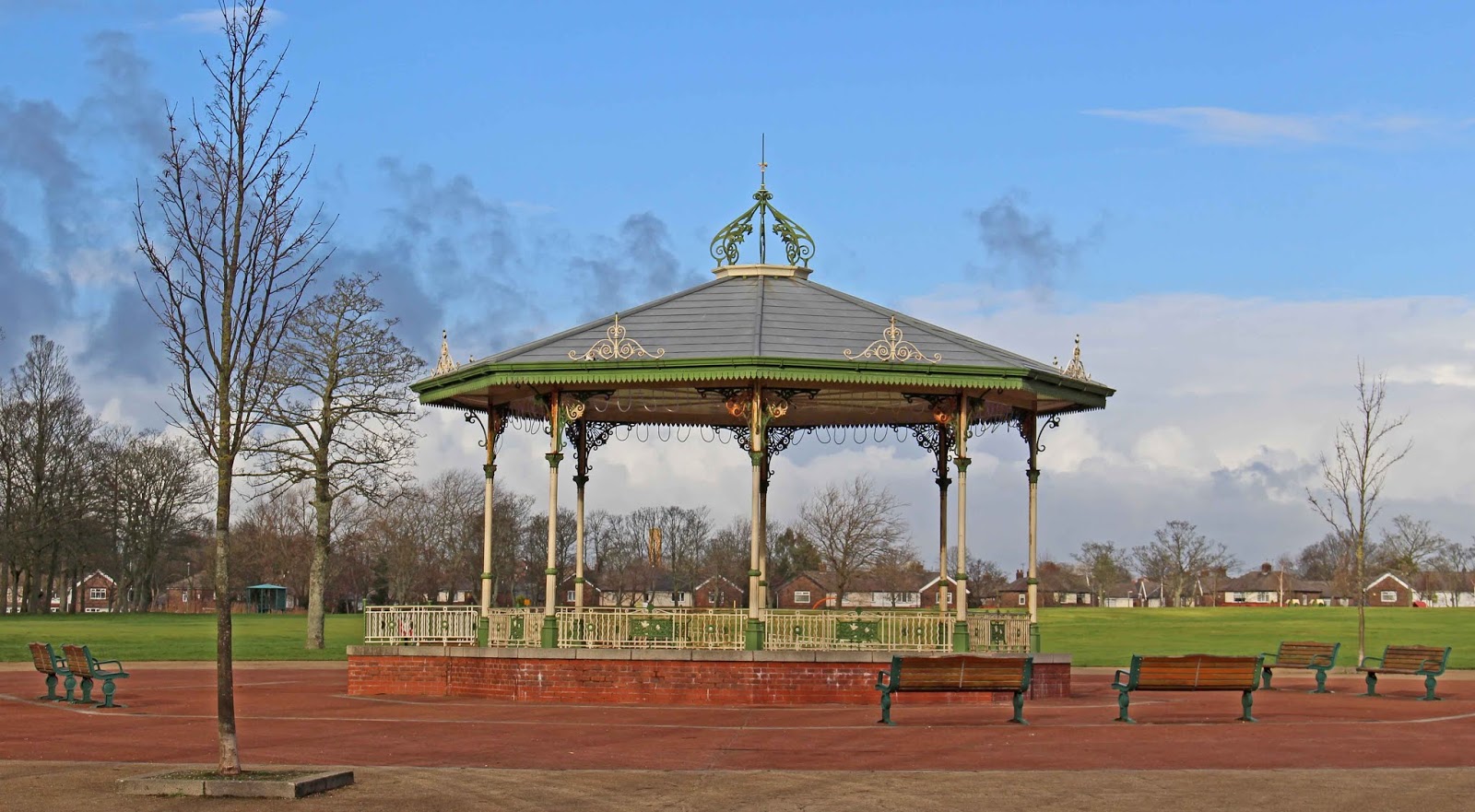 sconzani: Bandstands