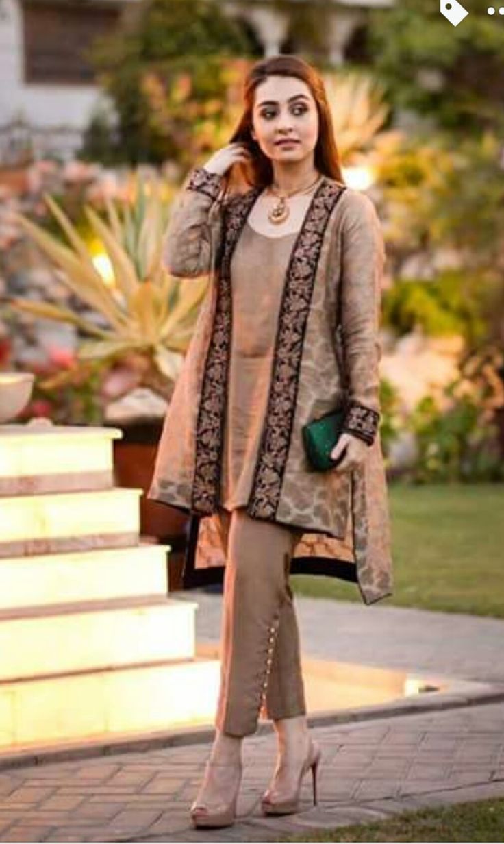 Latest Kameez Fashion Design In Pakistan for winter 2020