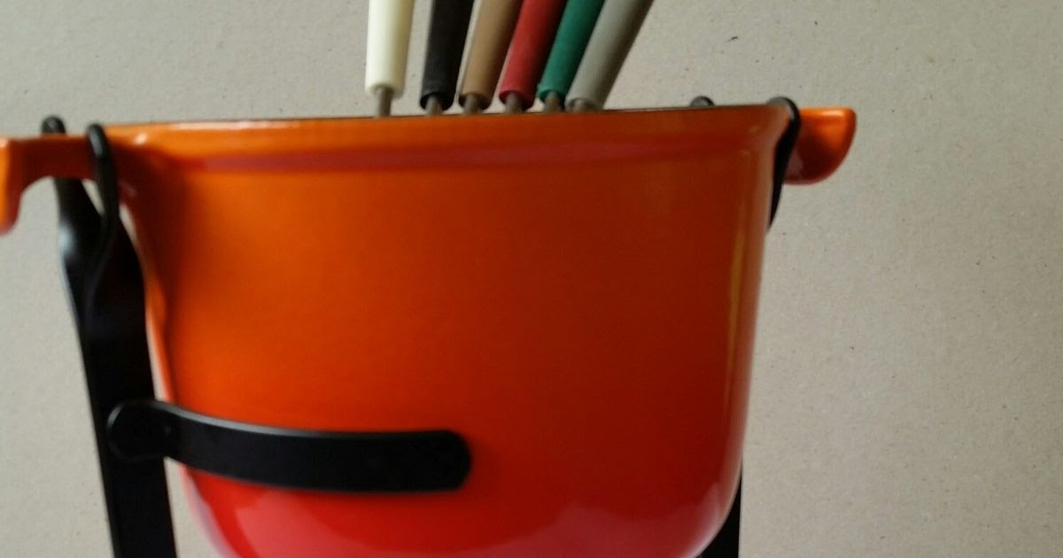 Tracing Rainbows: Pots And Pans