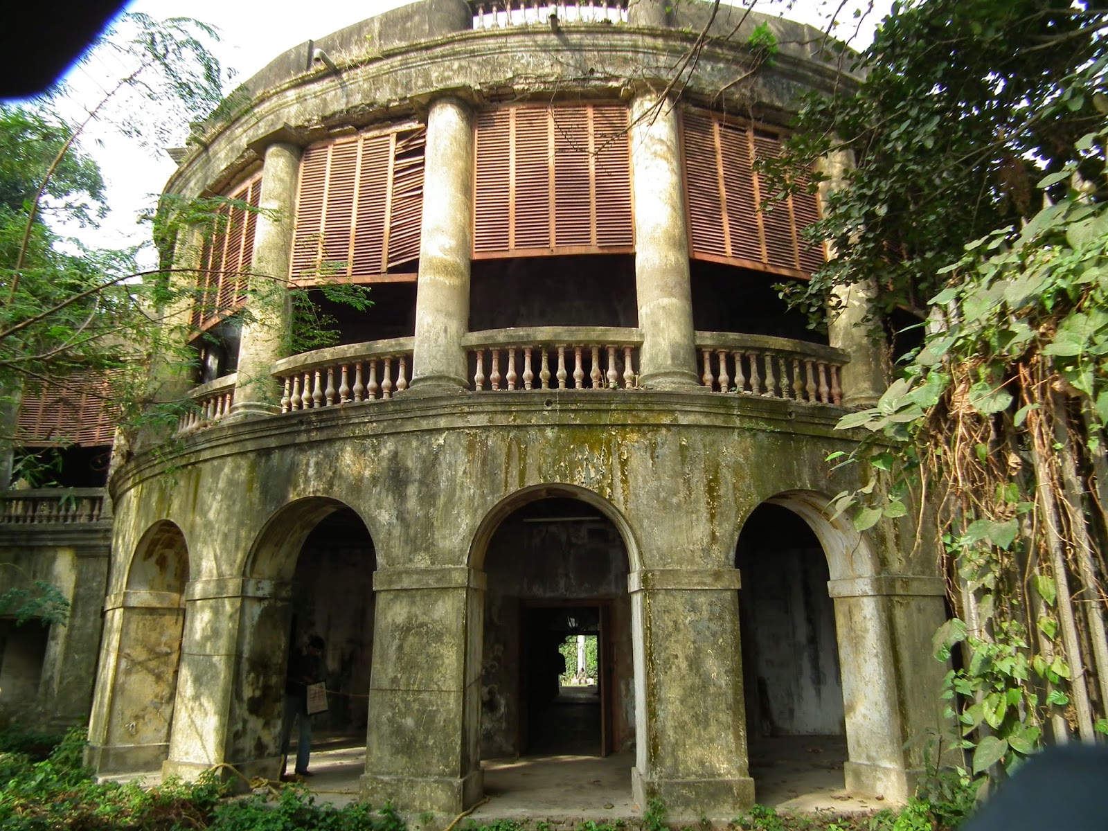 Astounding Bengal: ROXBURGH HOUSE