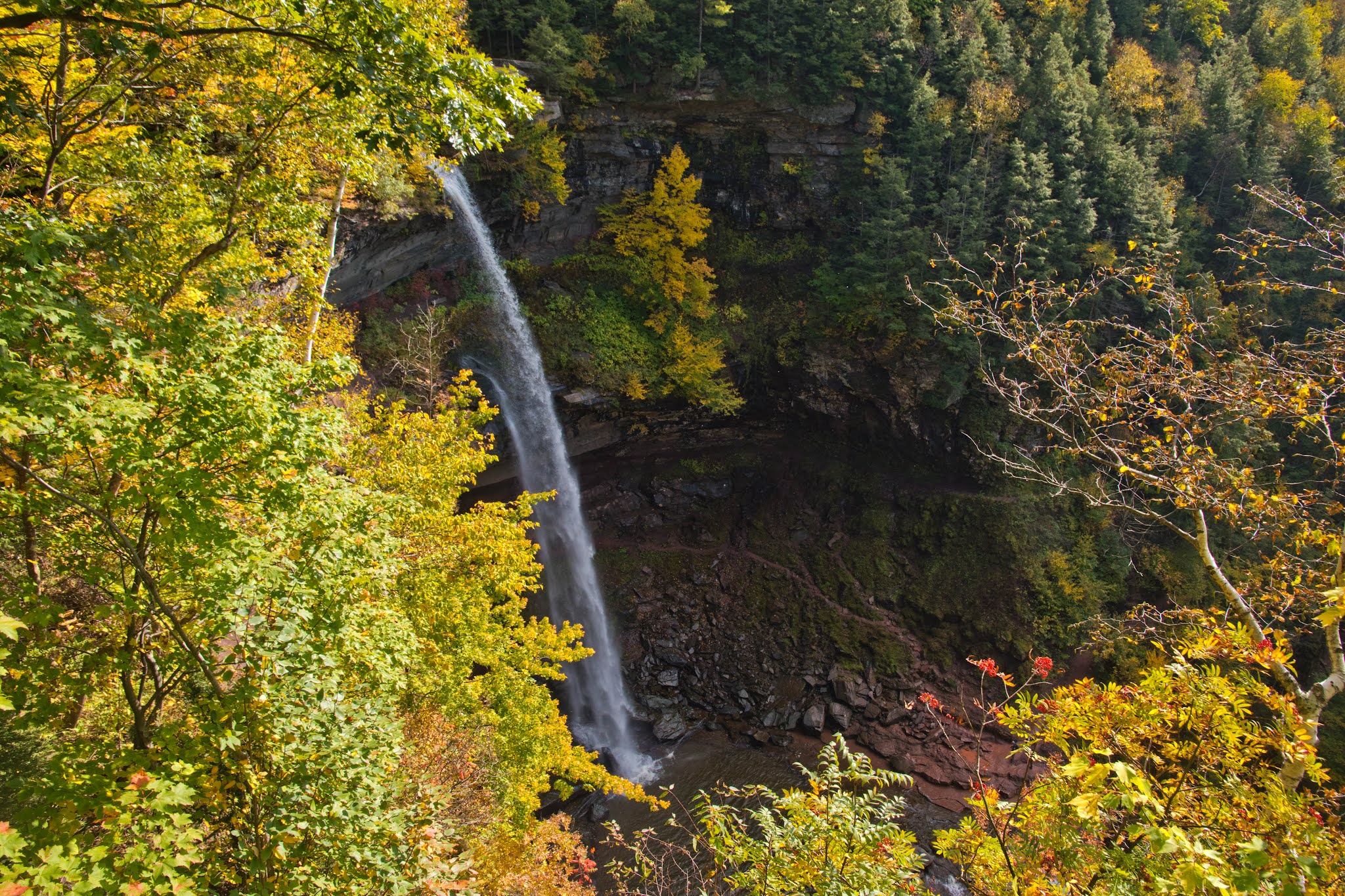 Hiking Shenandoah: Kaaterskill Falls
