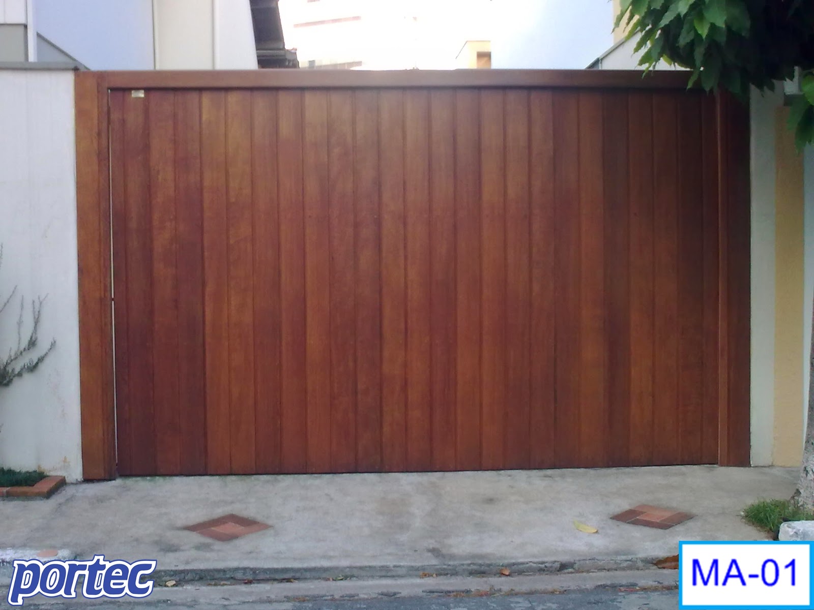 PORTÕES PORTEC: Portões de Madeira