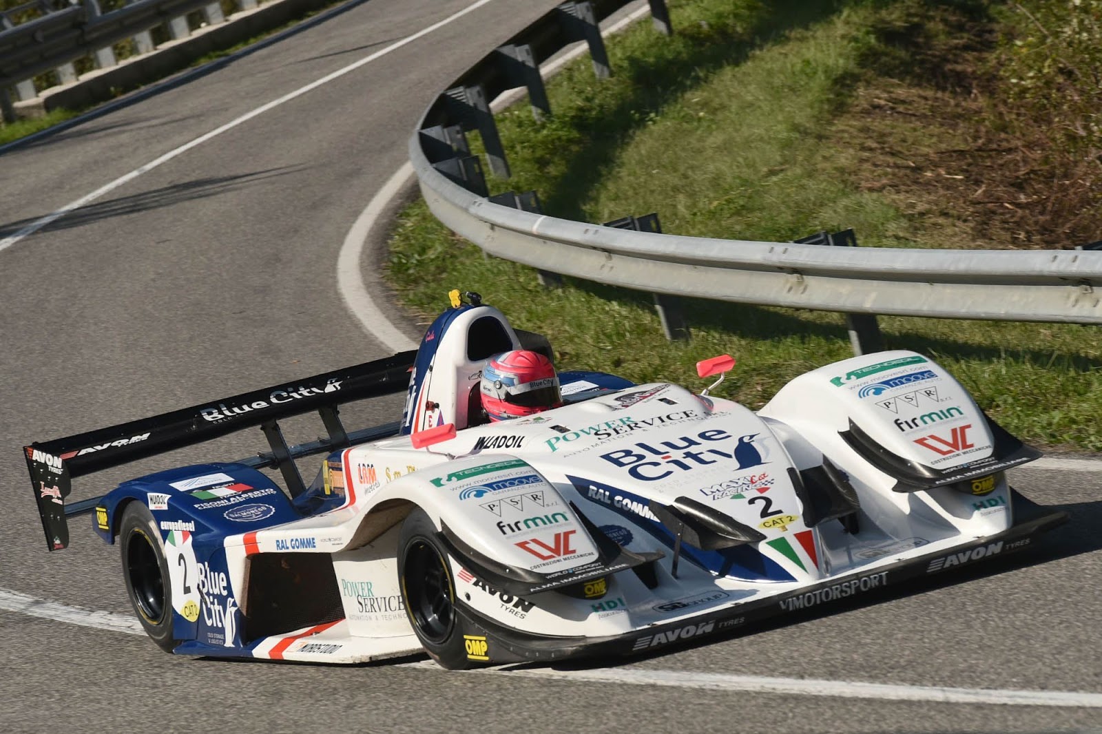 Trionfo italiano con Christian Merli su Osella al FIA Hill Climb ...