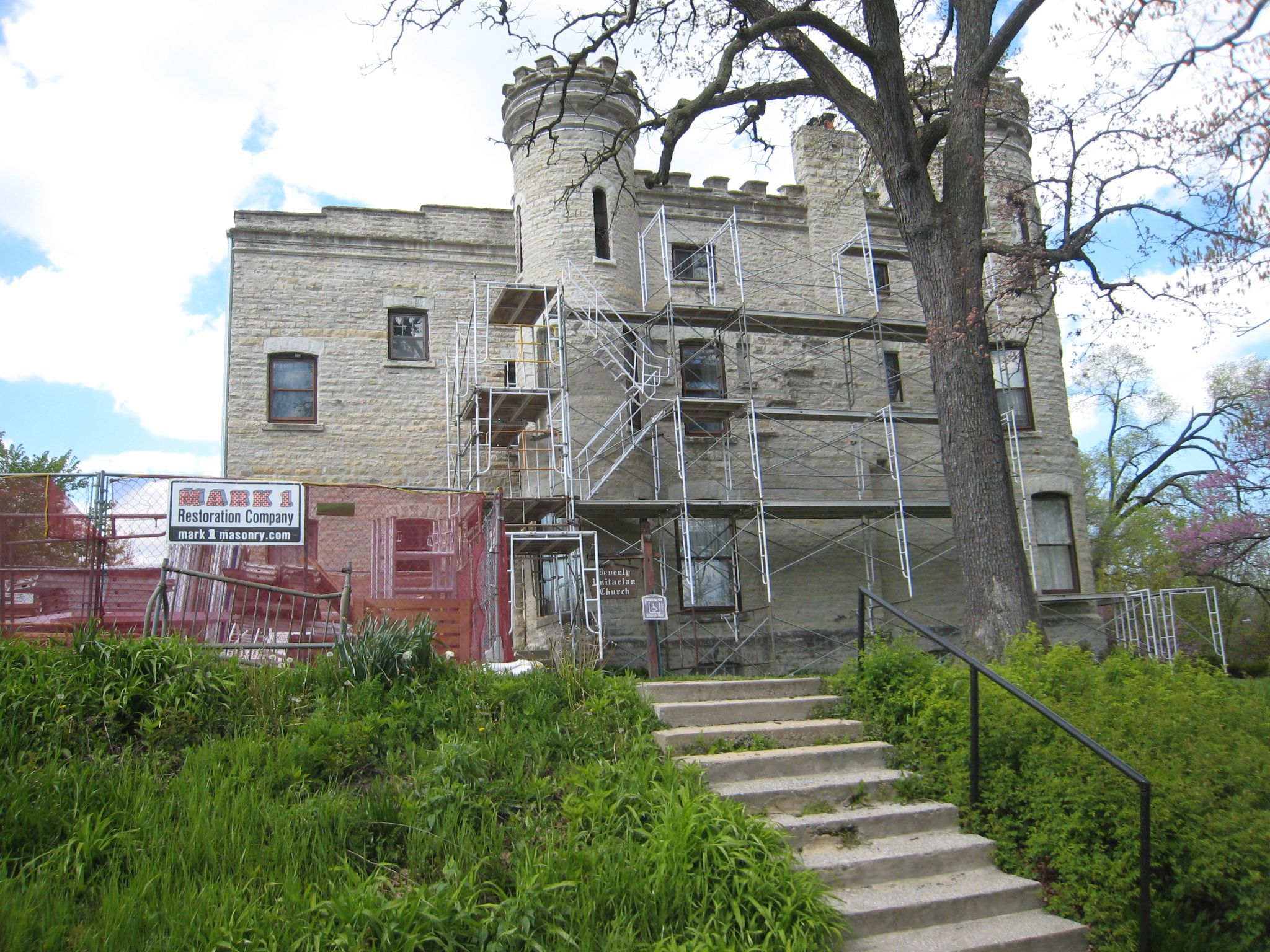 Heroes, Heroines, and History: Chicago's Own Irish Castle