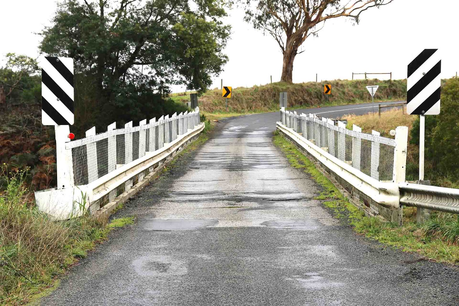 Abandoned But Not Forgotten: South Gippsland Railway Line - Road over ...