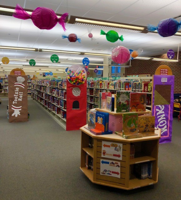 The Buckeye Librarian: Decorations