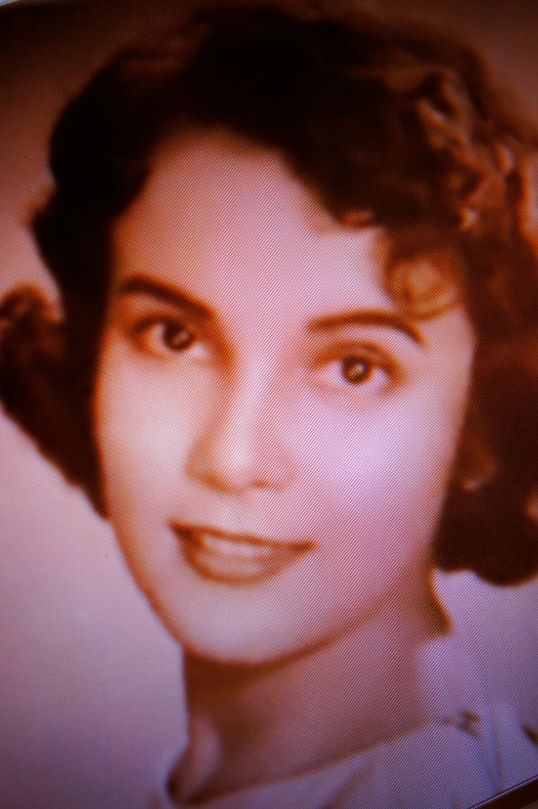 Miss AMALIA FUENTES: The "SUPREME QUEEN" Of Philippine CINEMA !: 8 ...