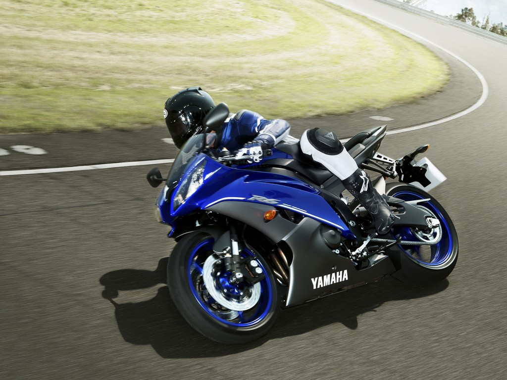 Garage Car: 2013 Yamaha developed new Blu-Race series