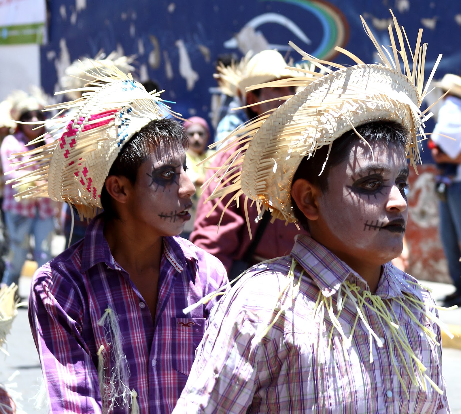 Espacios y despacios: Día de los Locos - The day of the Crazies ...