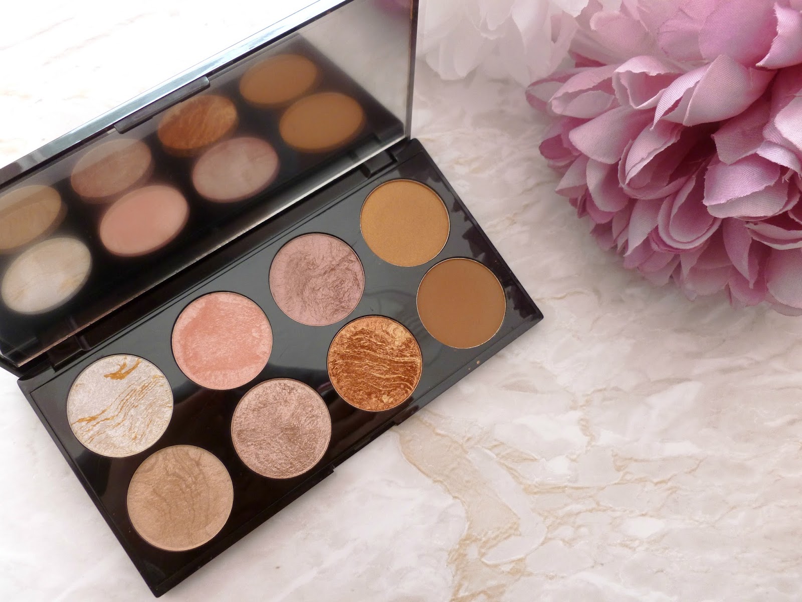 Makeup Revolution Ultra Blush And Contour Palette In Golden Sugar Mammaful Zo Beauty Life makeup-revolution-ultra-blush-and-contour-palette-in-golden-sugar-mammaful-zo-beauty-life
