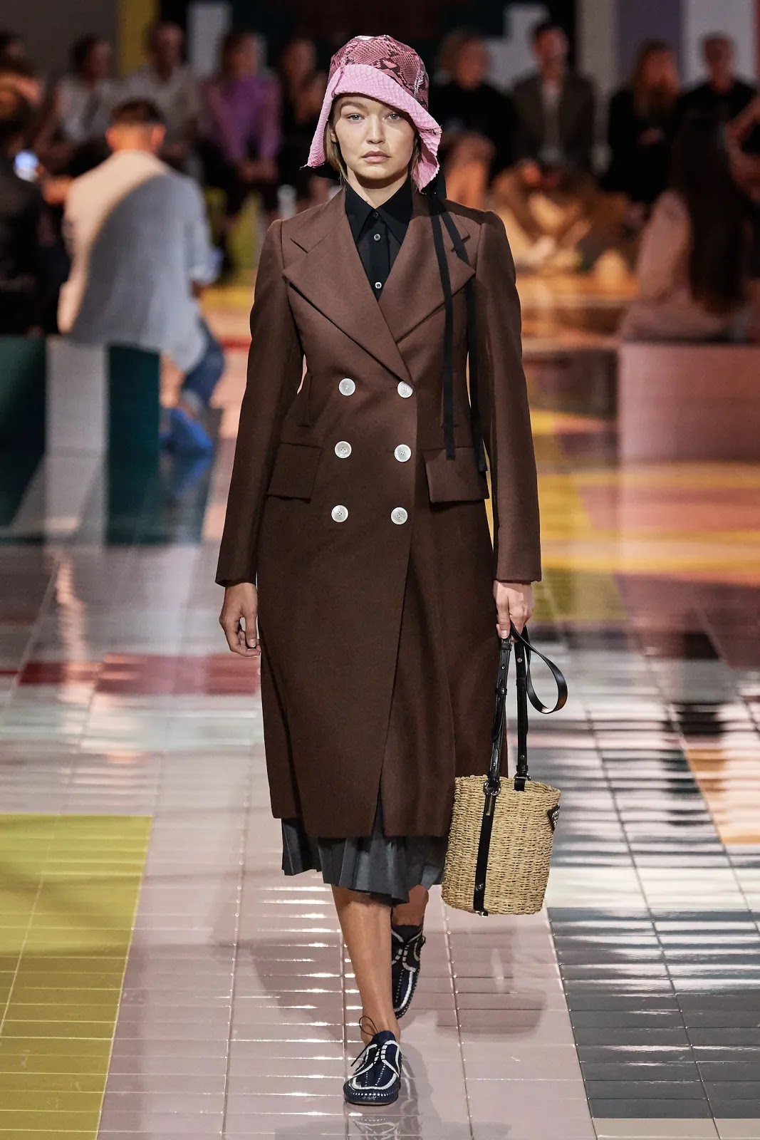 Prada Spring 2020 Ready-to-Wear Collection | Cool Chic Style Fashion