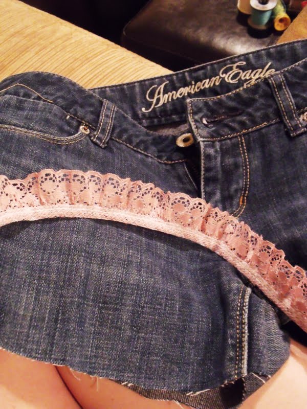 "wearing our hearts on our sleeves": Cute Cut-Offs... DIY