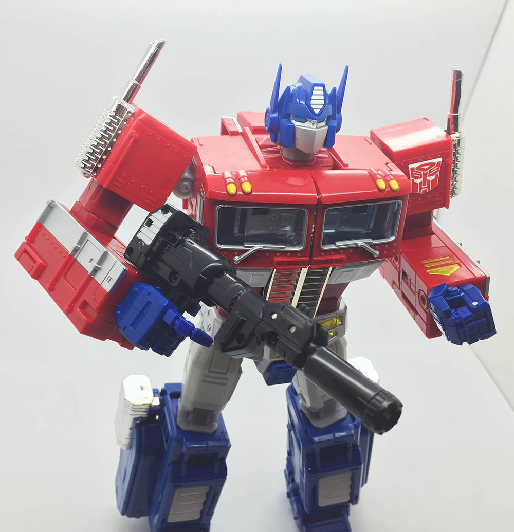 Optimus Prime Masterpiece, Soul of Chogokin Vultus V 40th Anniversary e ...