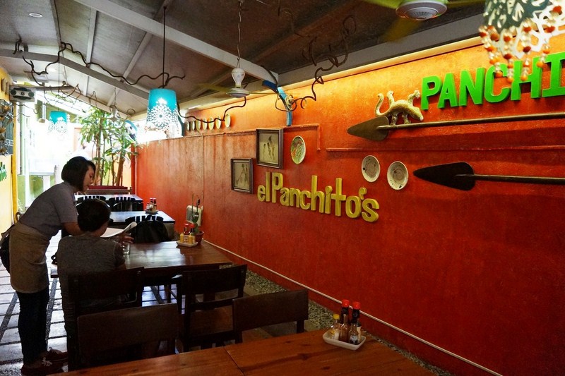 F.Y.I. (Fire Your Imagination): Restaurant Review: El Panchito's Fil ...