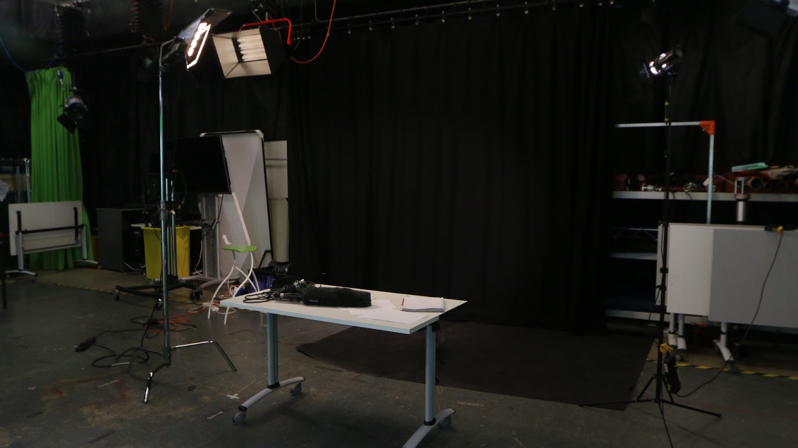 A Recent Insperation: Behind the Scenes Photos (Light Set Up)