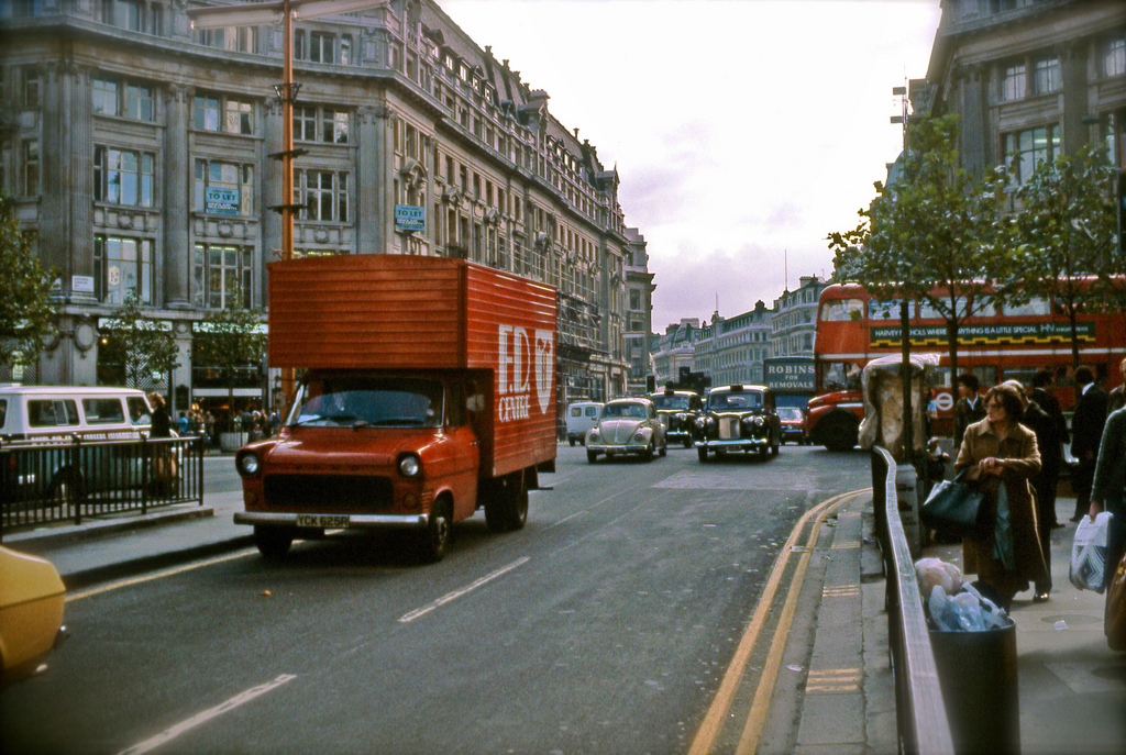 Everyday Life of '70s London Through A Swedish Traveler's Lens ...