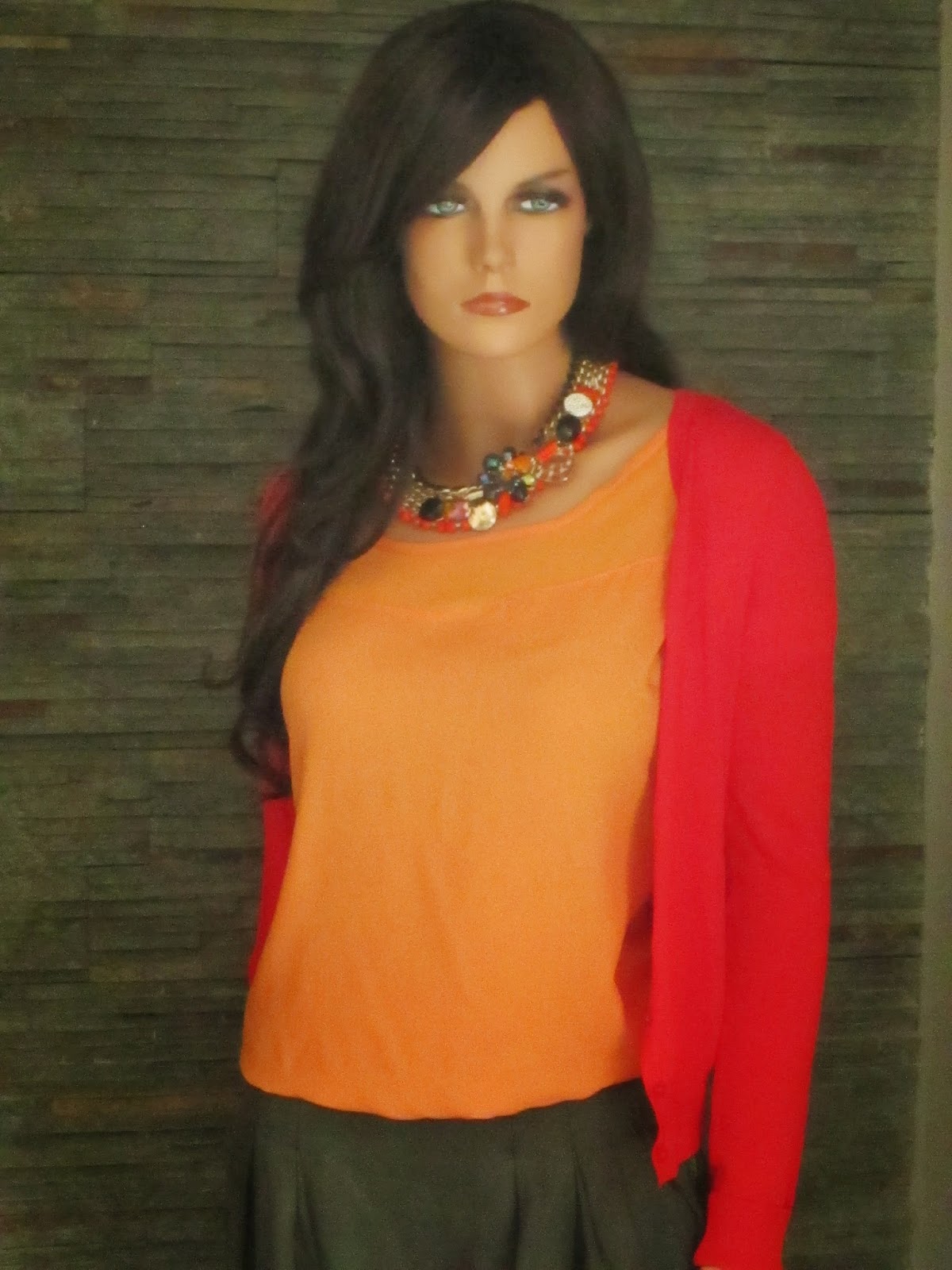 Los Collares de Candela: Cómo combinar un collar étnico dorado, rojo y ...