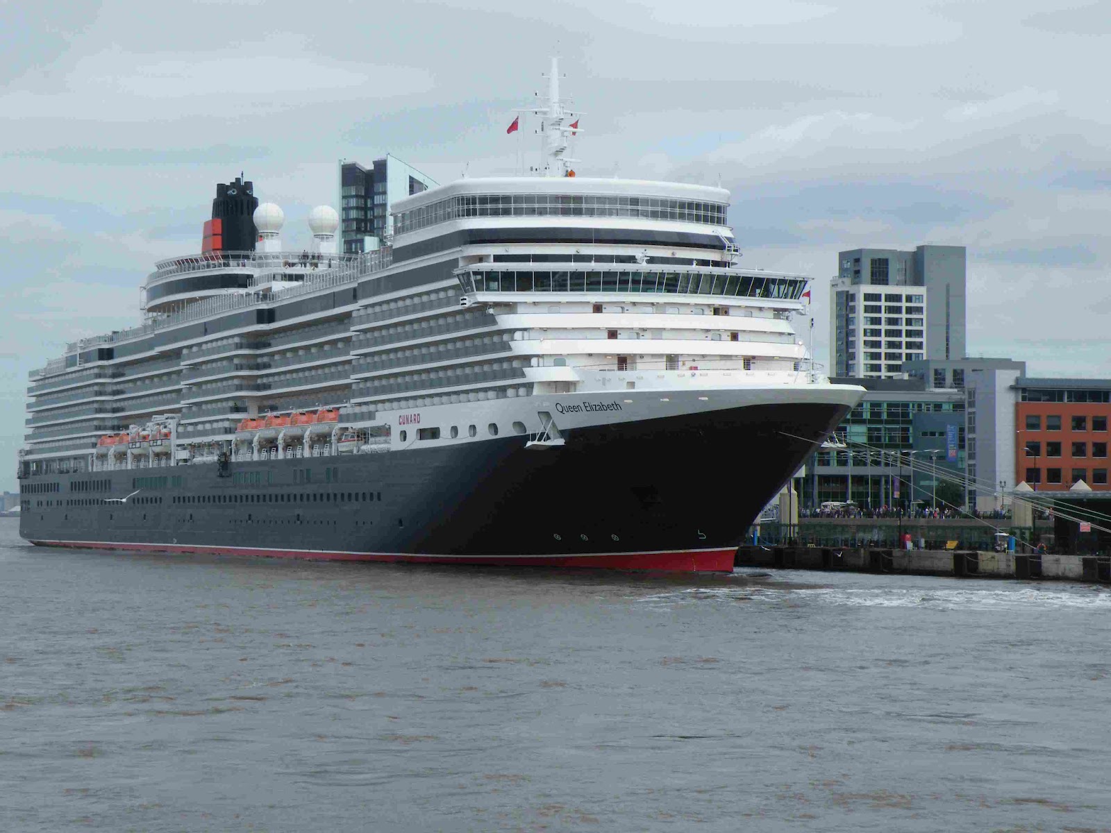 Travelling the Canals of England: In Liverpool