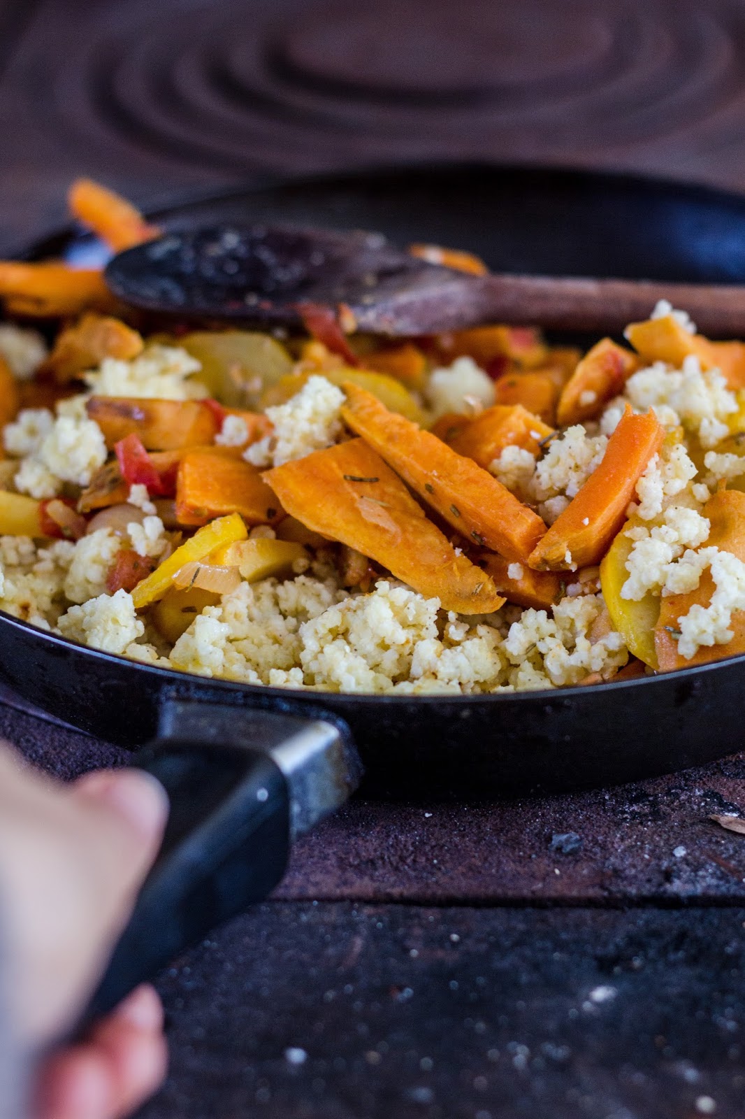 Make it healthier: Kasza jaglana z batatem, żółtą cukinią, rozmarynem i ...