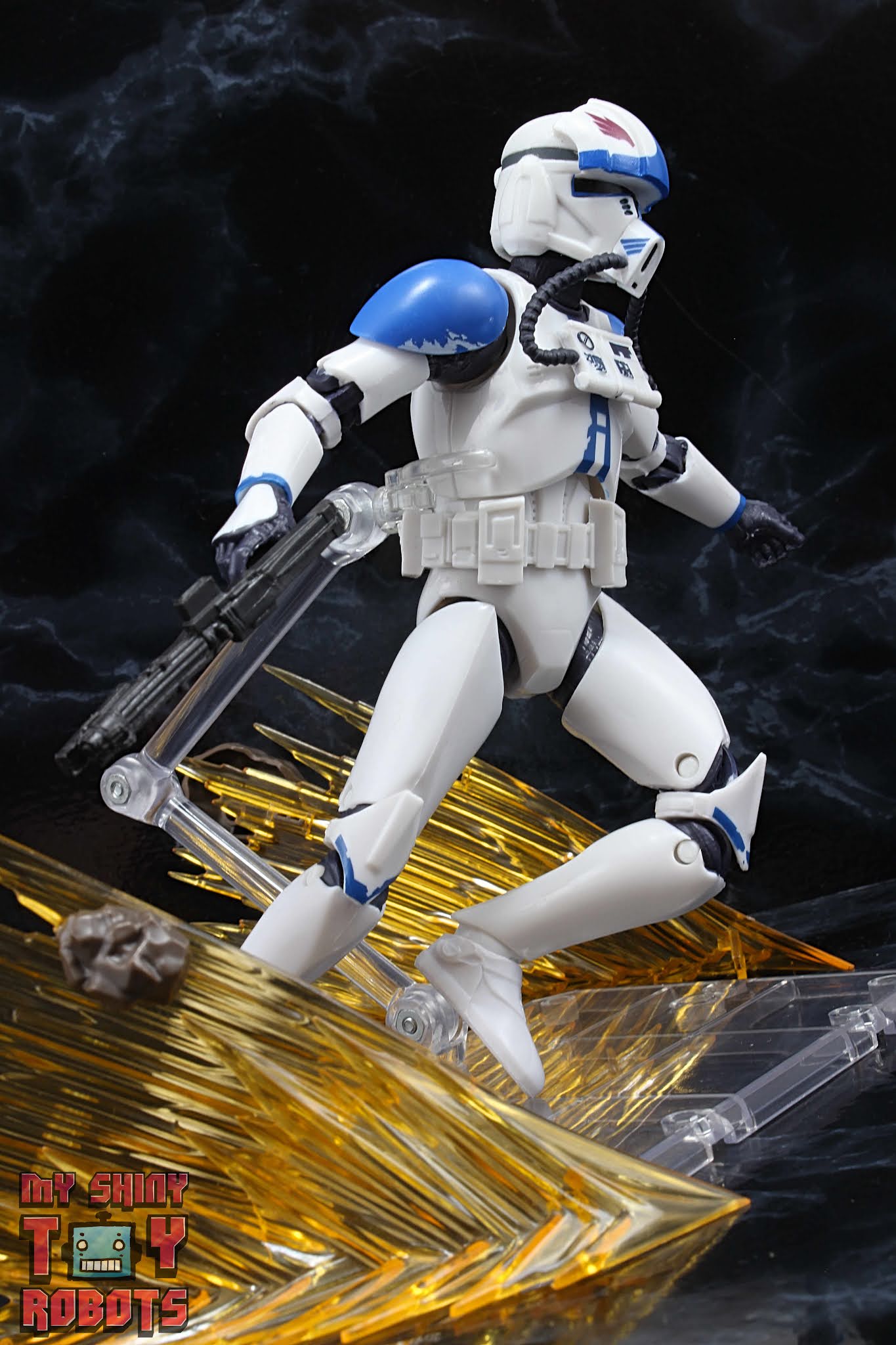 My Shiny Toy Robots: Toybox REVIEW: Star Wars Black Series Clone Pilot Hawk