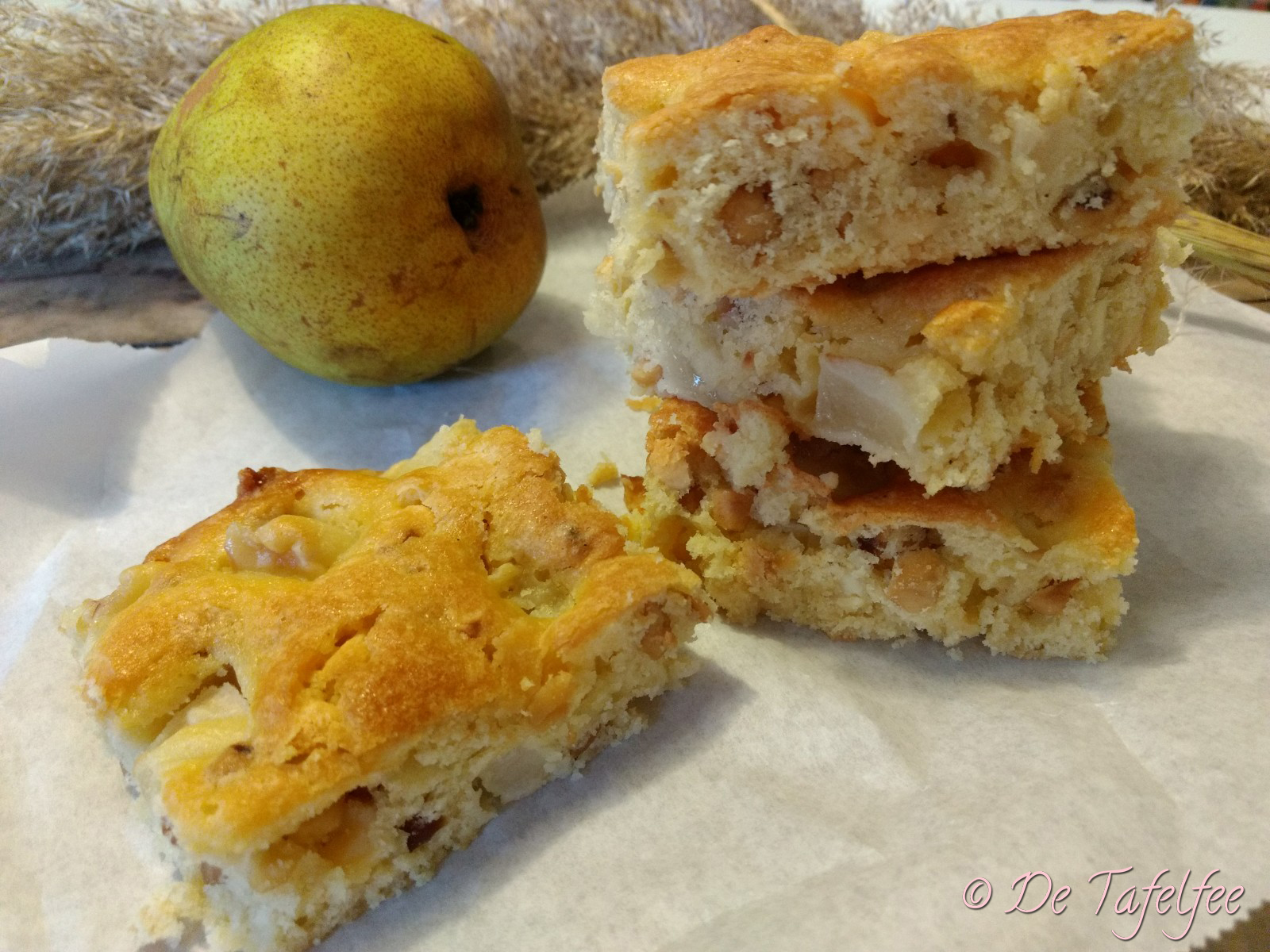 Blondie met peer & witte chocolade