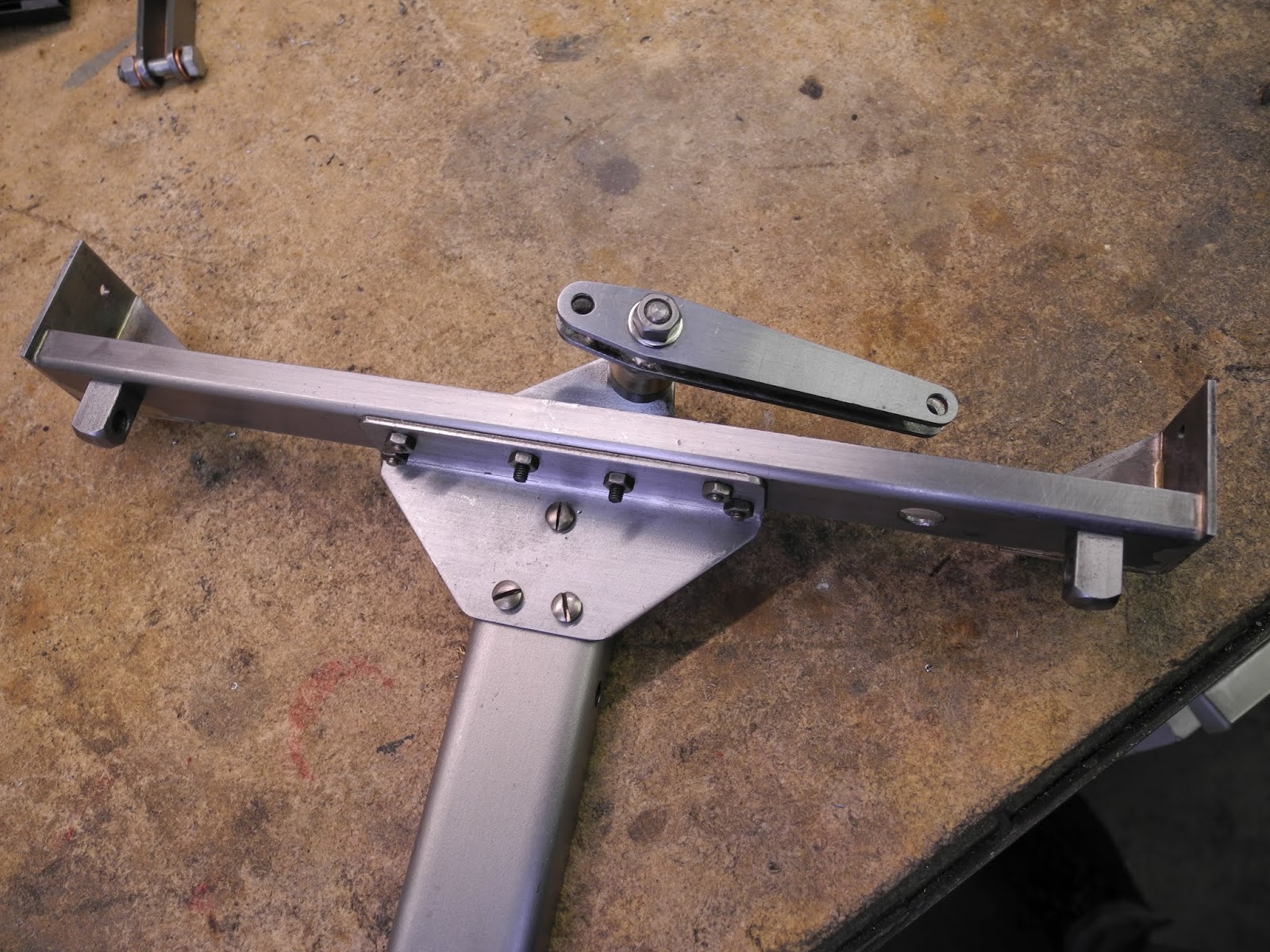 Württembergische T3: Güterwagen Omk (part 9) brake rigging