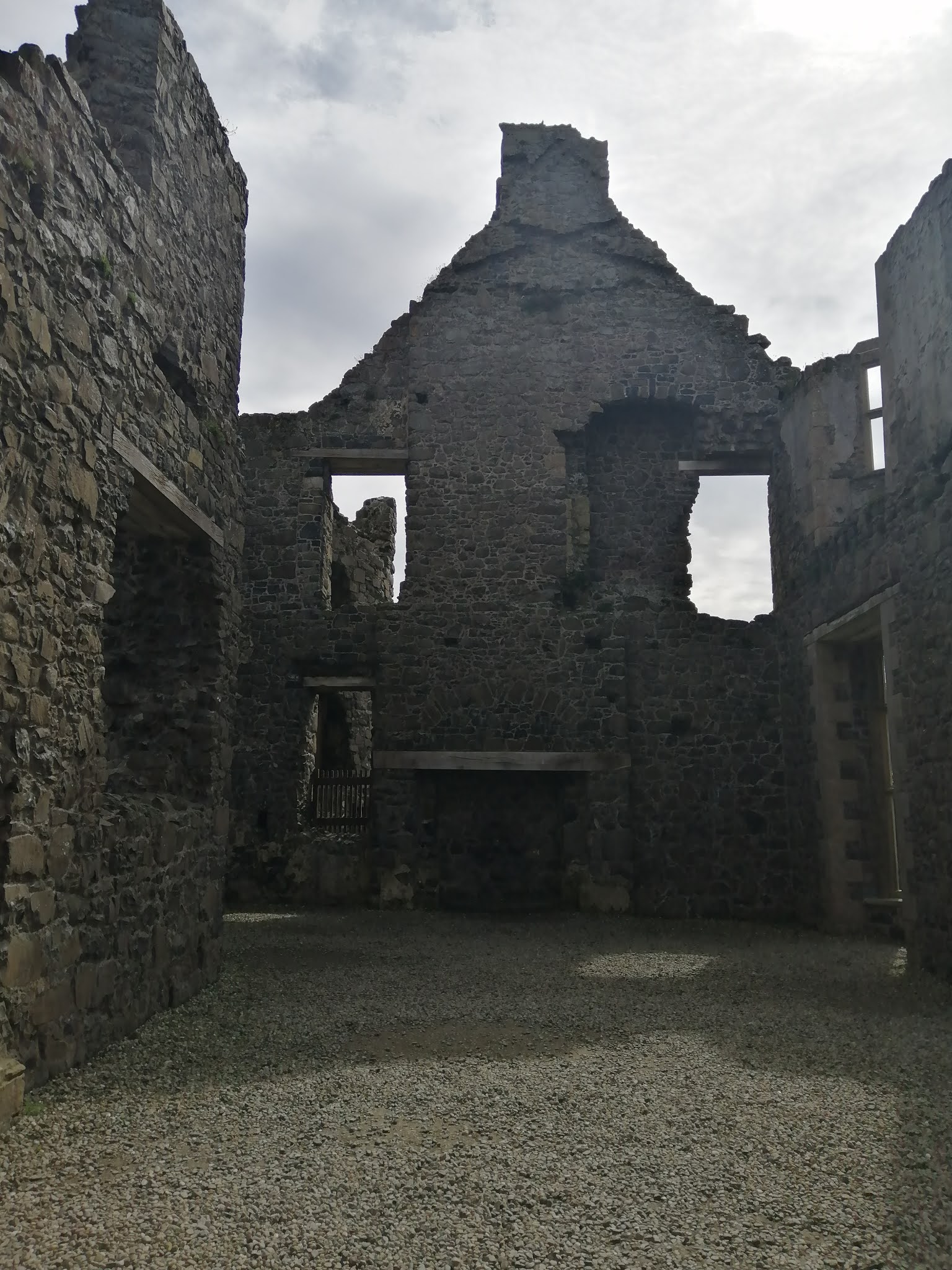 Sam's Ramblings : Dunluce Castle - Romanticism, Legend, History and ...
