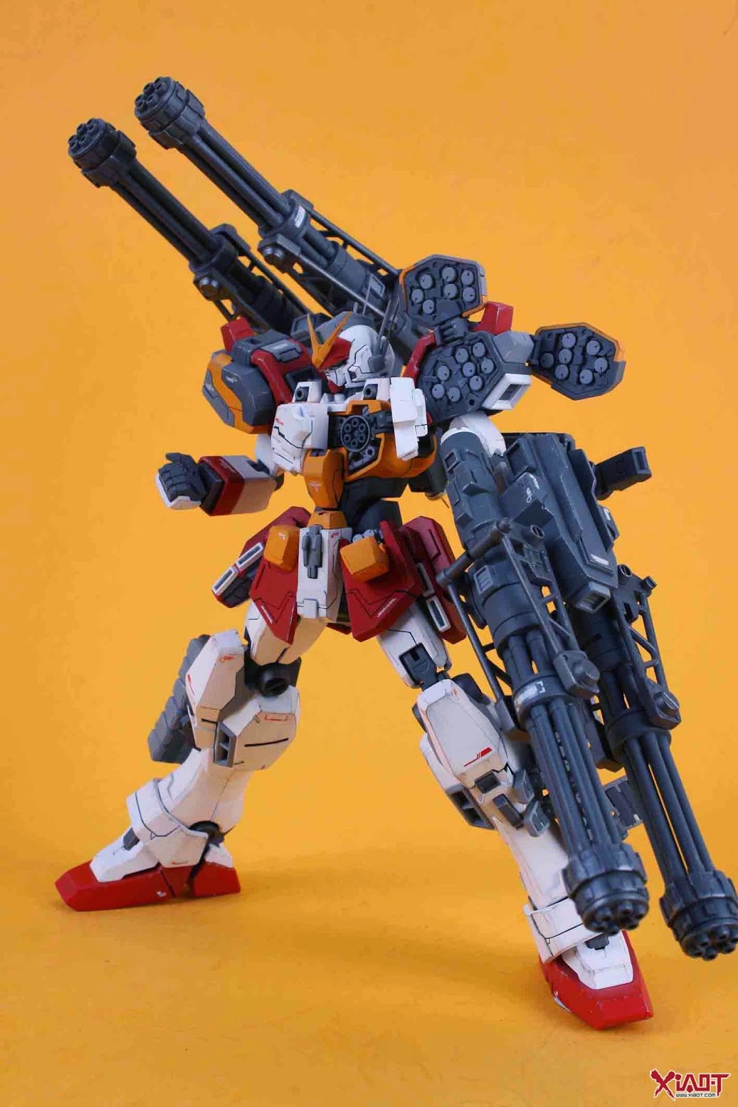 Gundam Family: MG 1/100 XXXG-01H Gundam Heavyarms Custom Build