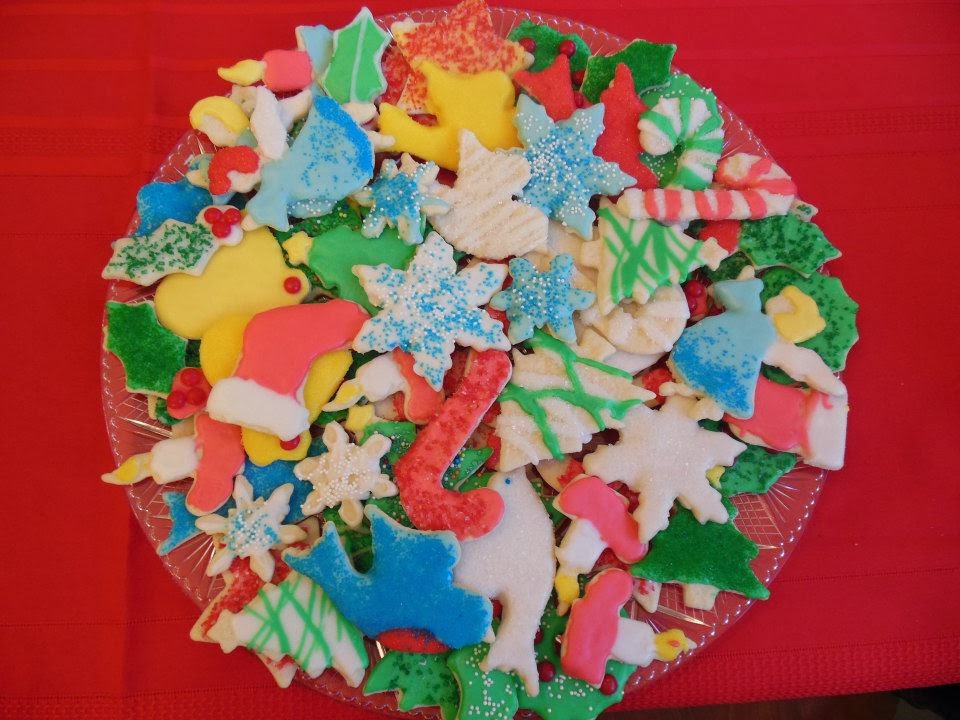 Kindergarten: Holding Hands and Sticking Together: Christmas Cookie ...