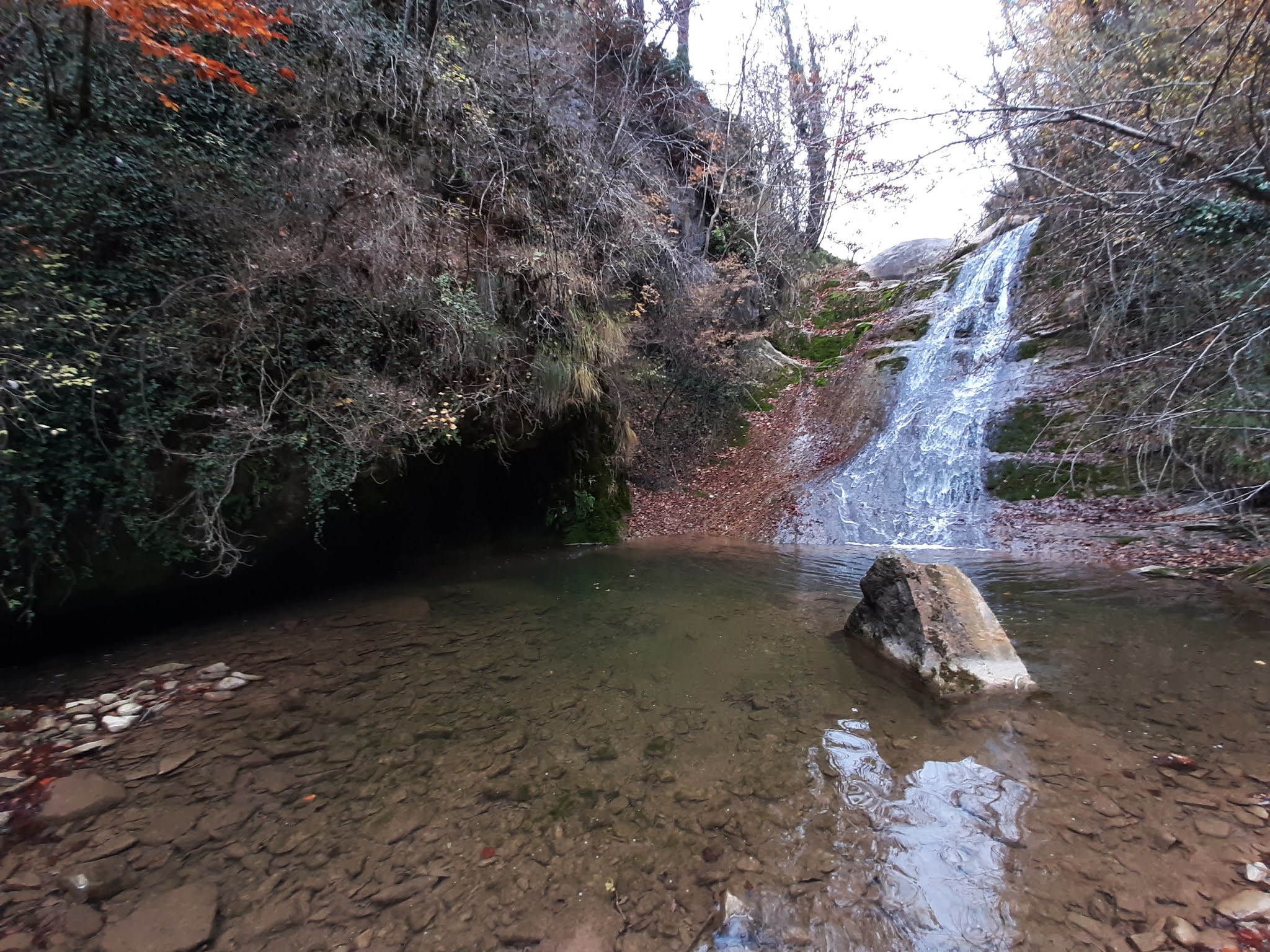 MUNTANYA: Les Llosses (El Cremat), Penya del Roquer, Molí i gorg de ...