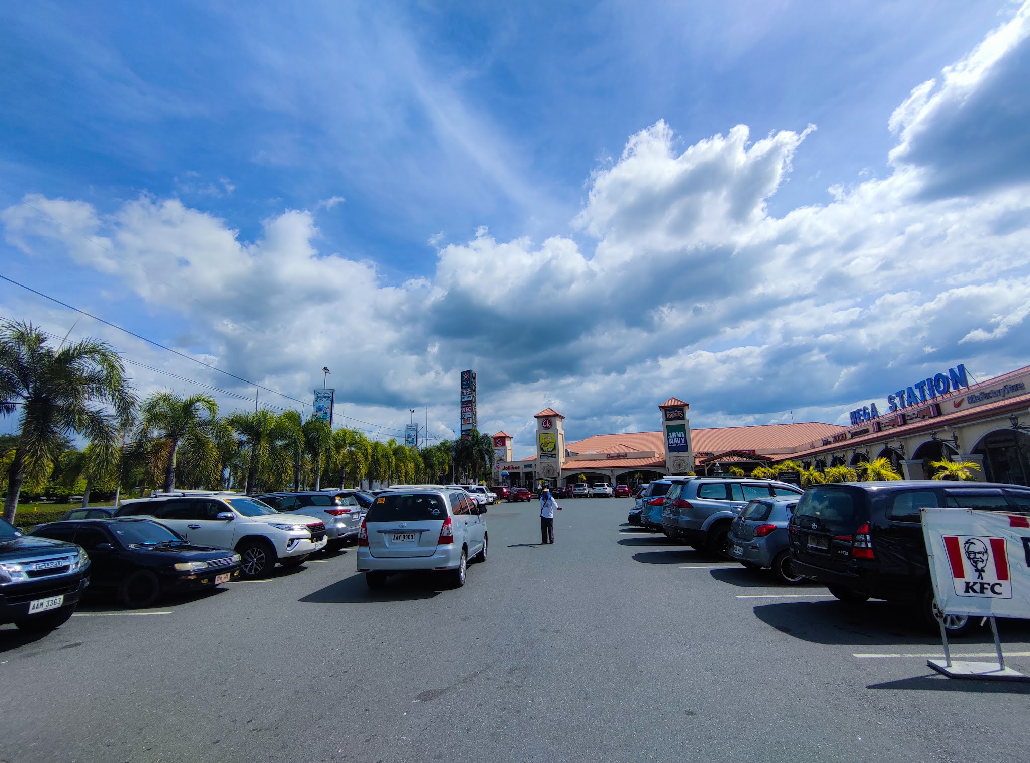Best Stopovers in NLEX - SCTEX for Dining and Shopping - The Pinoy Traveler