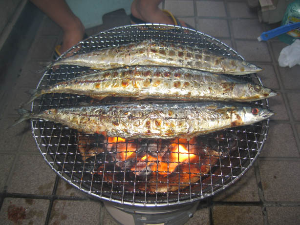 What a Feeling Japan: 七輪 Shichirin ~ It make cooking fun.