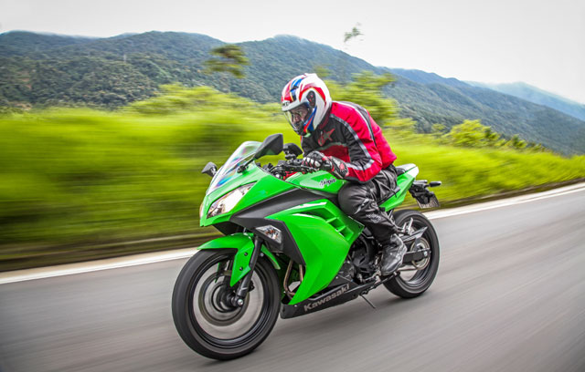 Ninja 300 - Teste Completo ~ Motorcycle News