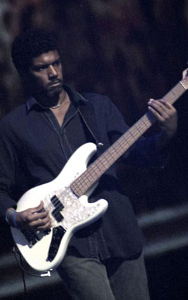 Foto Bassist Dunia : Reggie Hamilton | sun BASS pro