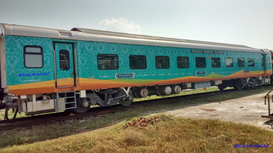Rail Maniac: First Look of "Humsafar Express" Coaches at RCF