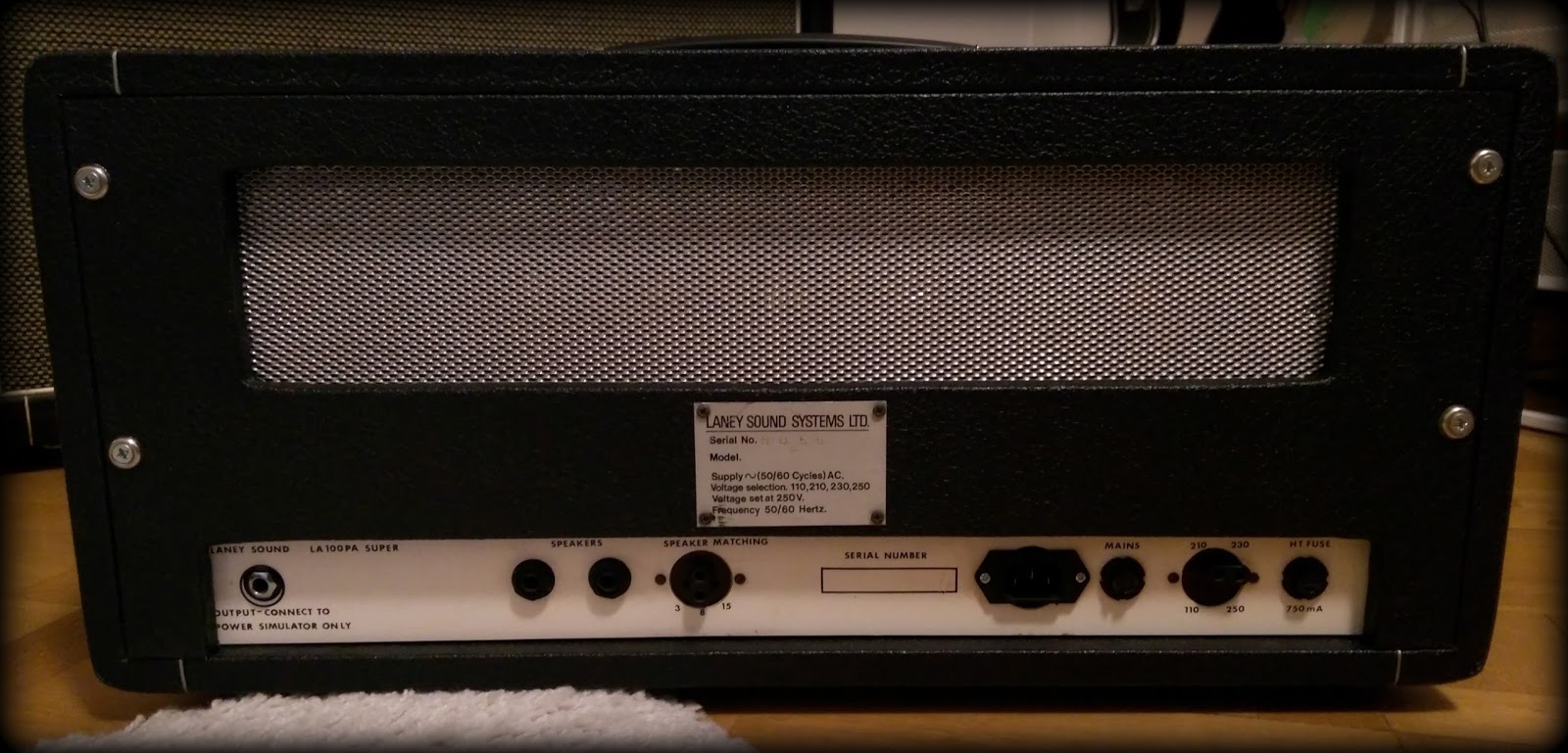 Supreme Vintage Tone: Laney Supergroup