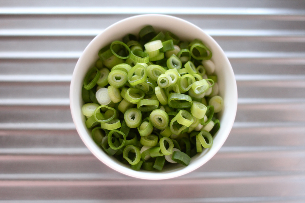 Food Endeavours of the Blue Apocalypse: Spring Onion Soy Sauce