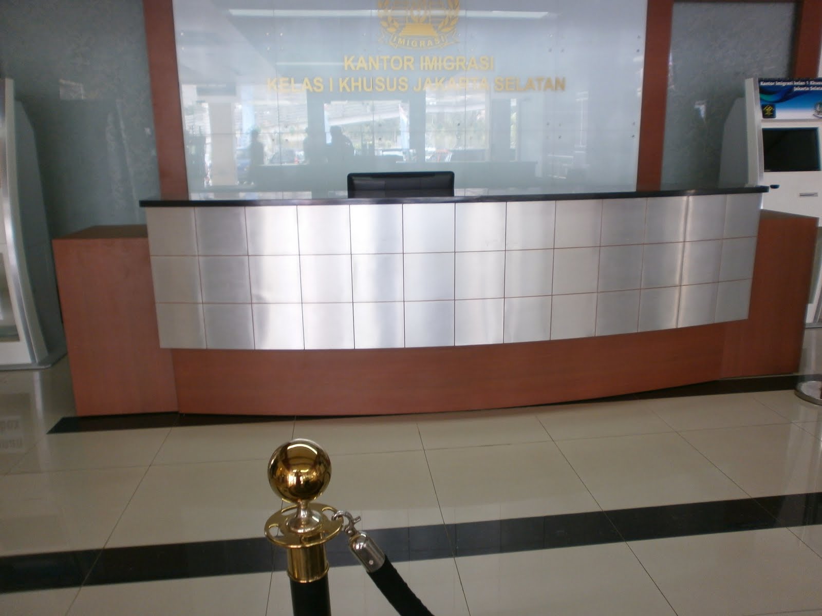 DAFFA-MEUBEL/DJULFIQAR DESIGN: Meja Receptionist