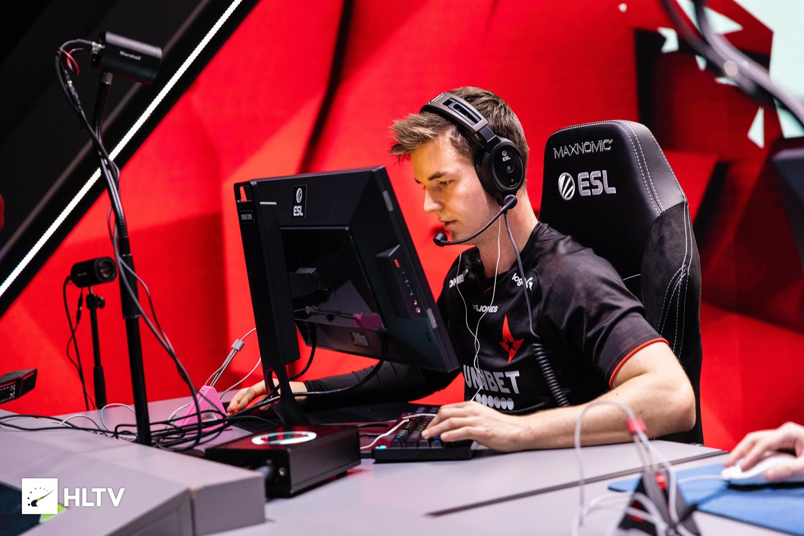 deviceがgla1ve、Xyp9xの復帰時期についてインタビューで言及 - CSGO4JP